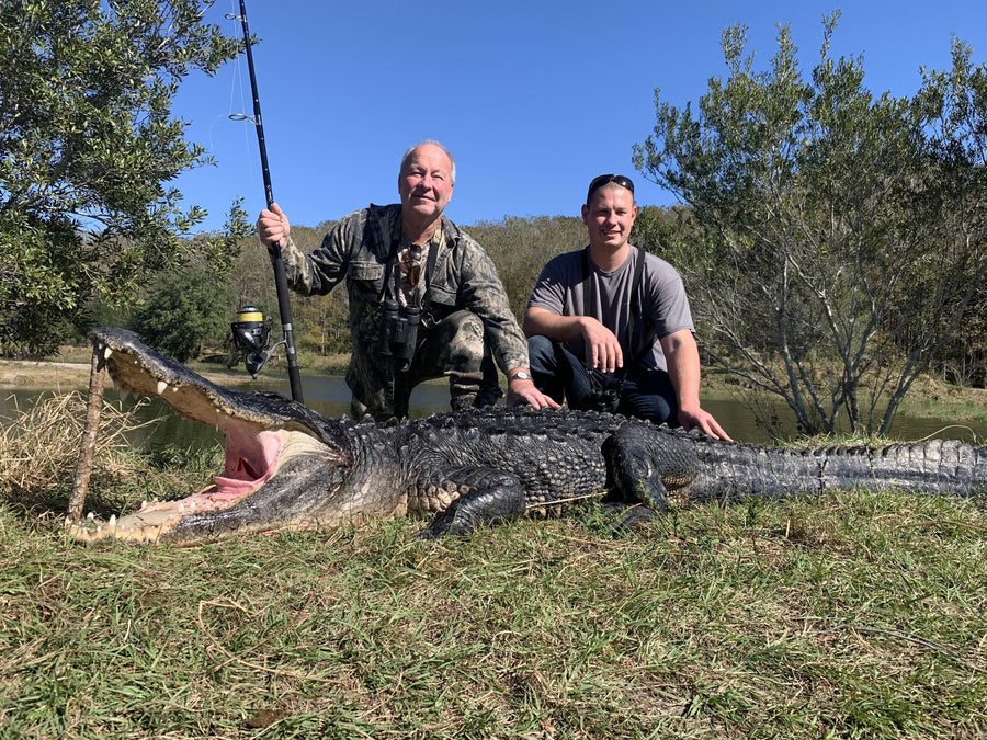 Florida Trophy Alligator Hunting with Trophy Gator Hunts | Book Now